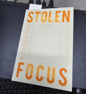 โลกไร้โฟกัส Stolen Focus